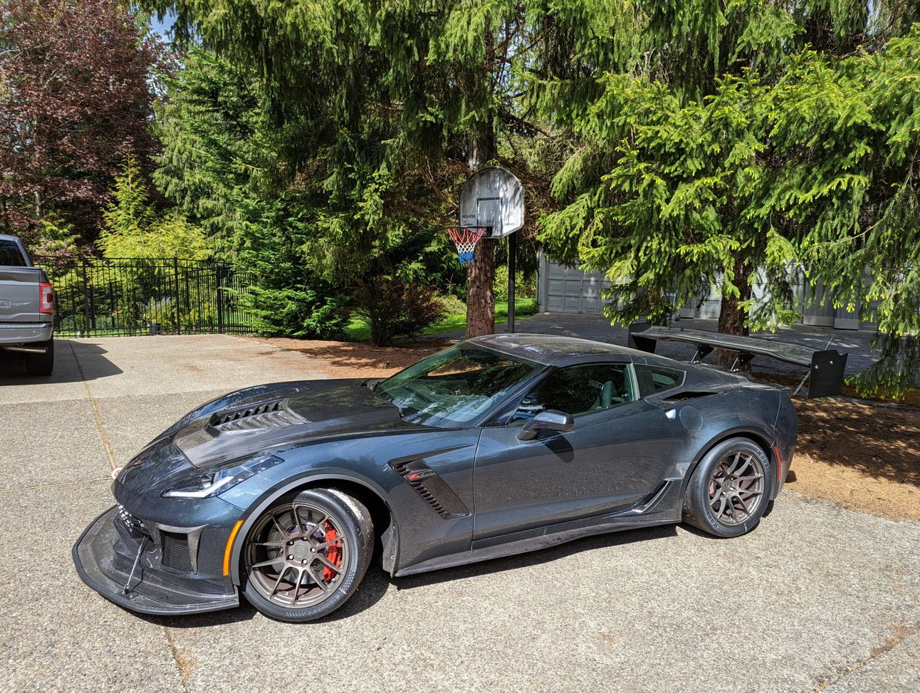 Lg c7 carbon world challenge hood ? - CorvetteForum - Chevrolet ...